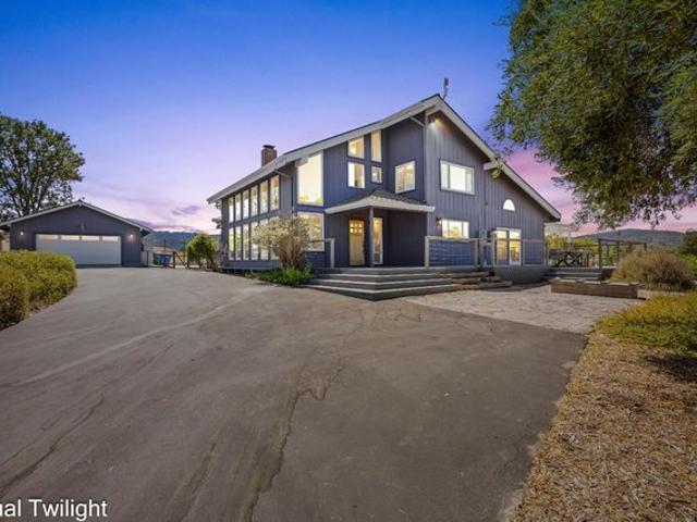 10115 Parrish View Dr, Gilroy, CA 95020