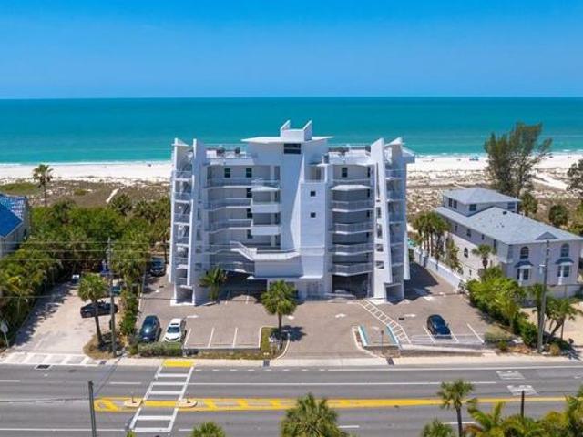 10116 Gulf Blvd #402W, Treasure Island, FL 33706