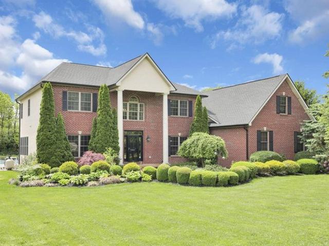 10119 Fairfield Farms Dr, Canal Winchester, OH 43110