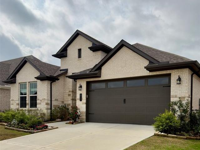 10119 Lehman Dr, Willis, TX 77318