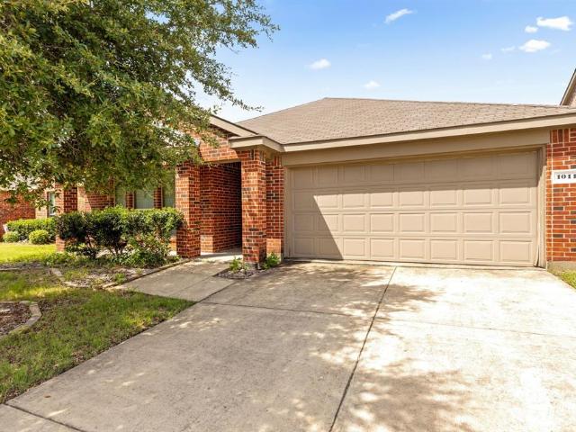 1011 Meadow Green Court