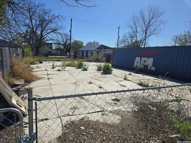 1011 Monterey St Lot 9, San Antonio, TX 78207