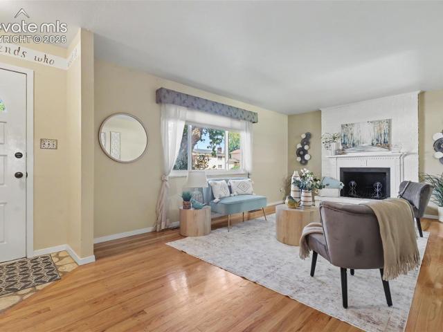 1011 N Chelton Road