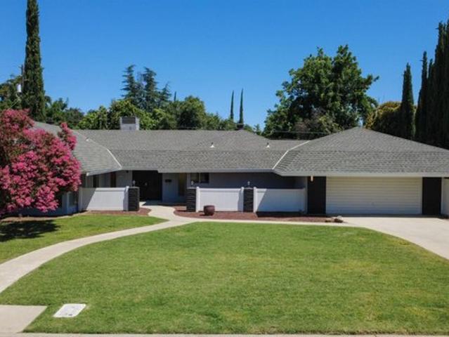 1011 Oregon Dr, Merced, CA 95340