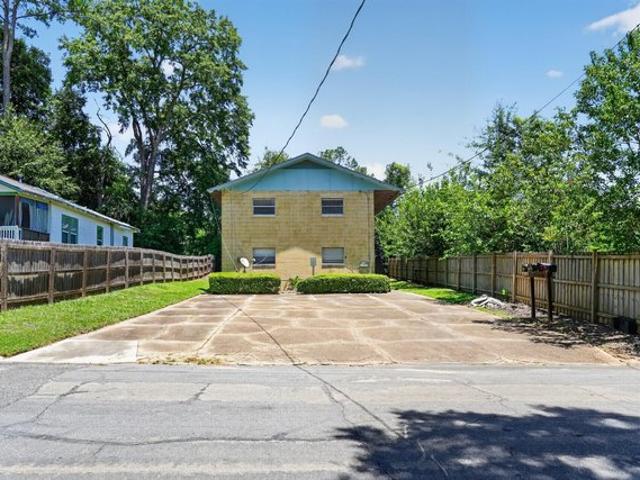 1011 Abraham St, Tallahassee, FL 32304