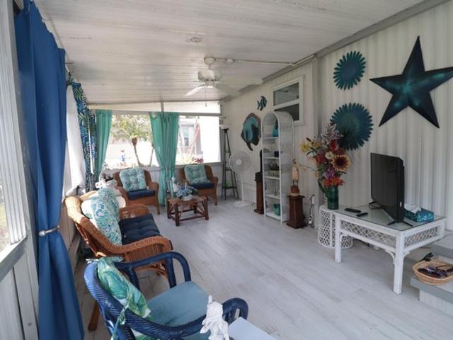 1011 Andros Bay, Boynton Beach, FL 33436