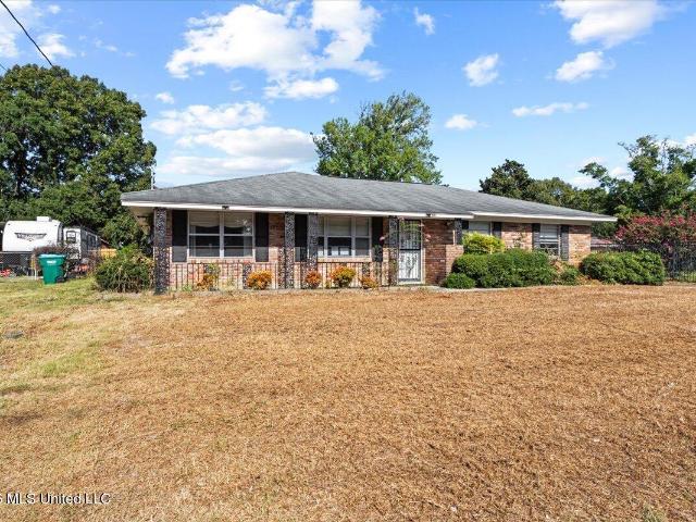 1011 Anniston Avenue