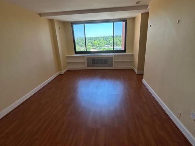 1011 Arlington Boulevard # 429