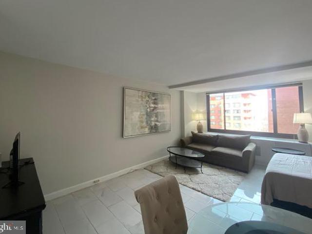 1011 Arlington Boulevard # 812