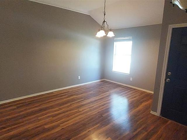 1011 Bainbridge Lane