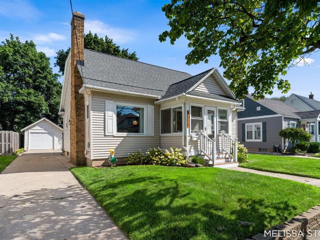 1011 Beechwood Street