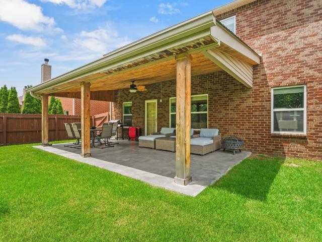1011 Benwick Rd