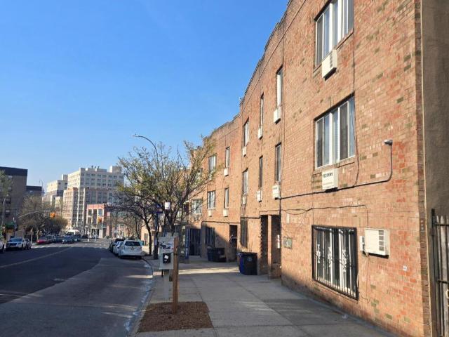 1011 Boston Road