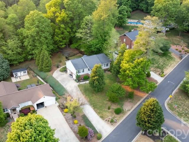 1011 Cambridge Court
