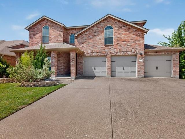 1011 Castroville Dr, Forney, TX 75126