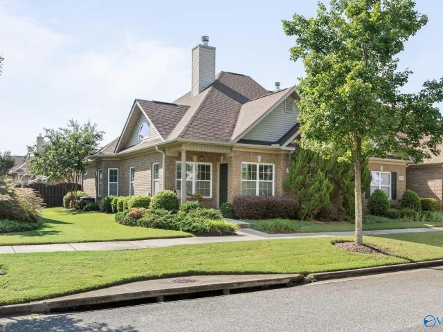 1011 Cresent Falls
