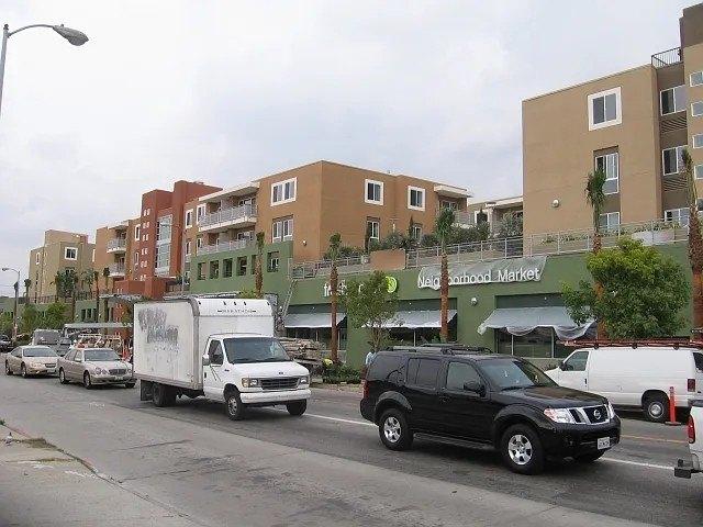 1011 E Adams Blvd, Los Angeles, CA 90011