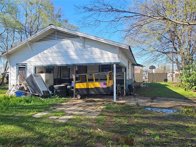 1011 Eastside Street