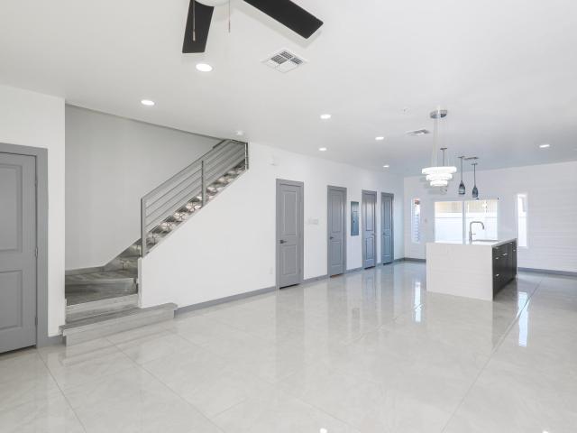 1011 Emerald Valley Dr