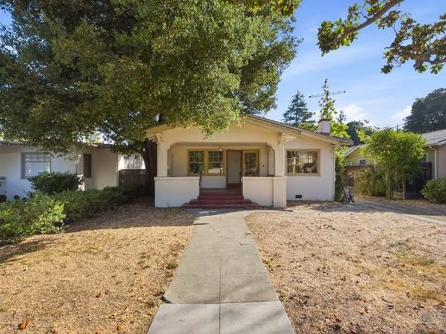 1011 Guinda St, Palo Alto, CA 94301