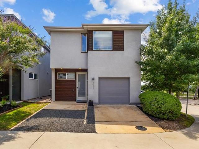 1011 Gallivant Ln, Dallas, TX 75218
