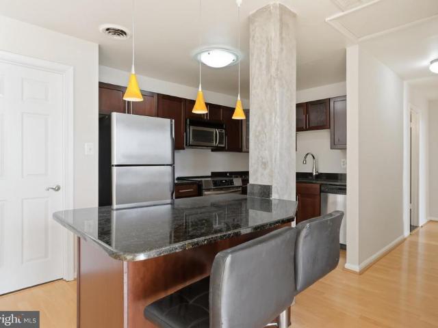 1011 Hunter Street # C 4