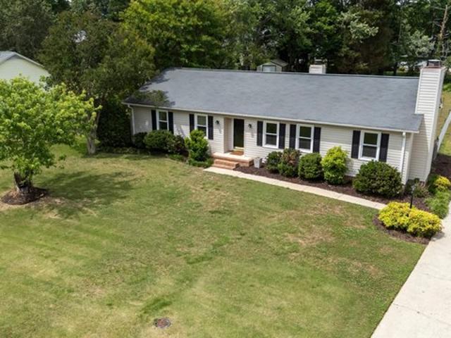1011 Harness Trl, Simpsonville, SC 29681