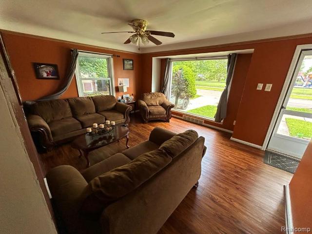1011 Harrison Blv