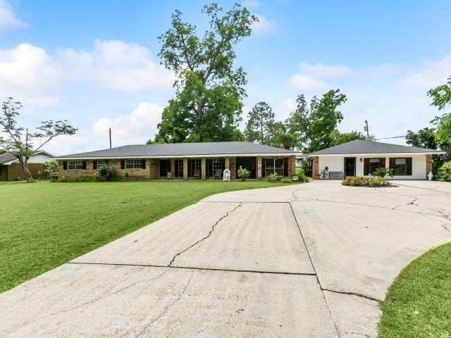 1011 Highway 1, Donaldsonville, LA 70346 | MLS #BR2026003 | Compass
