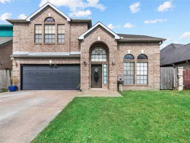1011 Iowa St, South Houston, TX 77587