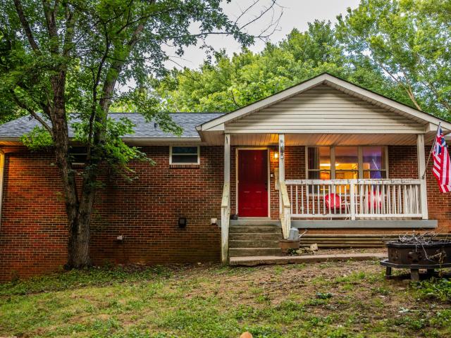 1011 Issac Clifton Rd