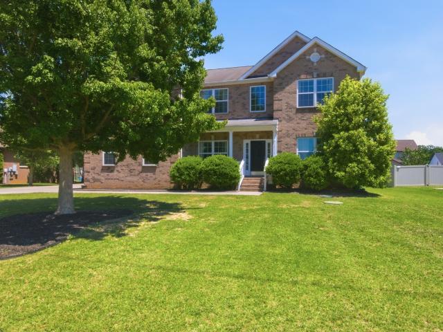 1011 Laramie Ct