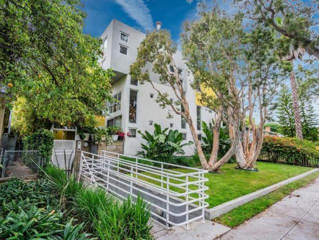 1011 Pacific St #3, Santa Monica, CA 90405