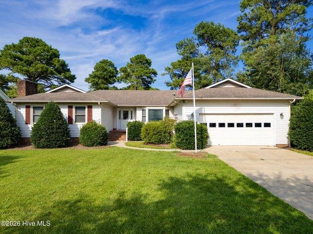 1011 Pelican Dr, New Bern, NC 28560