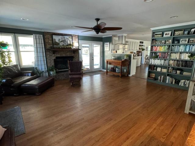 1011 Pinon Road