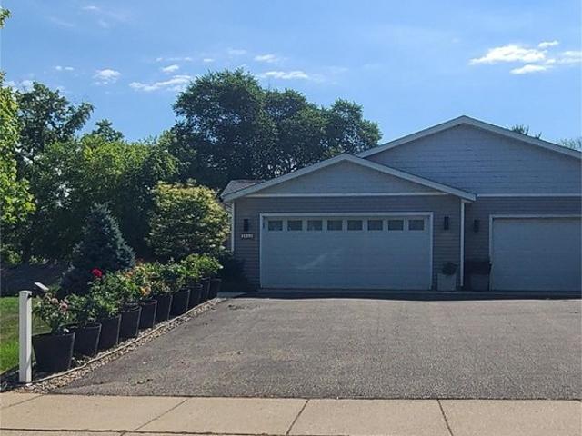 1011 Poplar St, Northfield, MN 55057