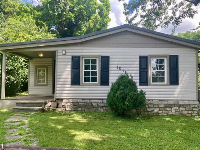 1011 Race St, Richmond, KY 40475