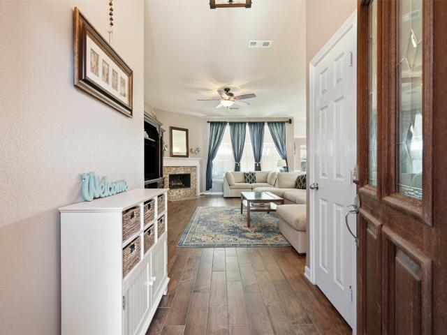 1011 Red River