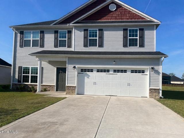 1011 Sailfish St, New Bern, NC 28562