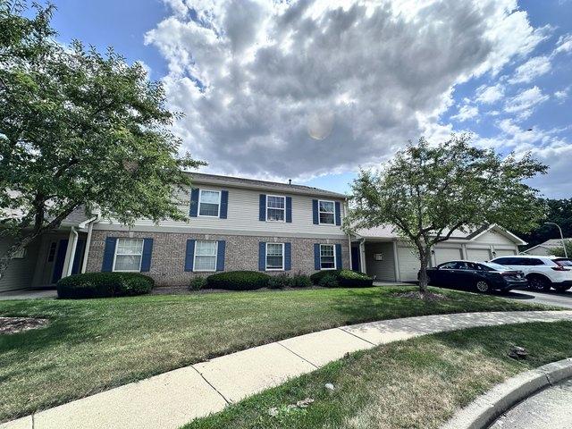 1011 Sommerset Ct Apt A, Elgin, IL 60120