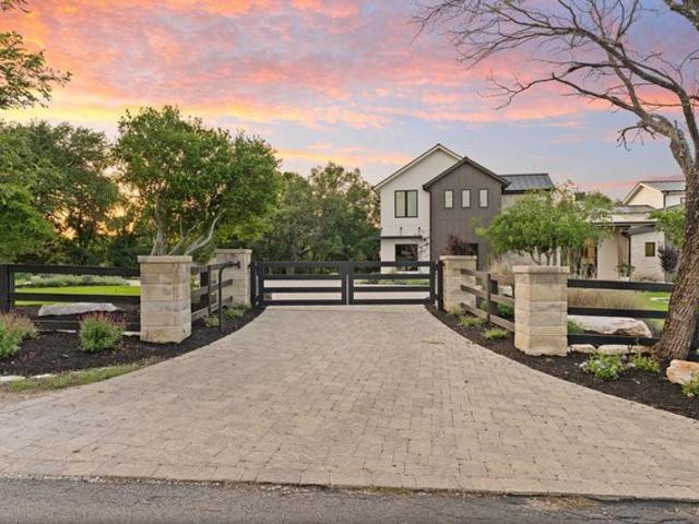 1011 The Trails Pkwy, Horseshoe Bay, TX 78657