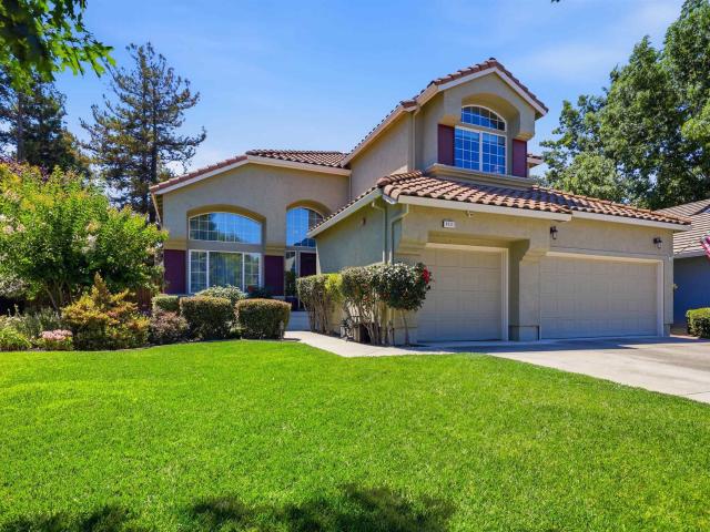 1011 Wynn Cir