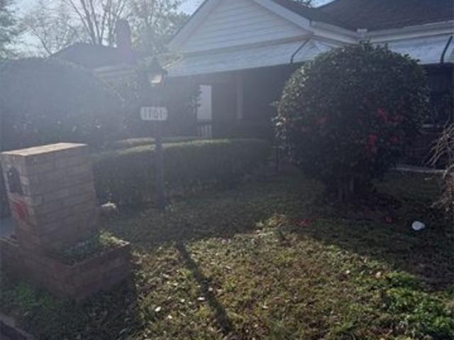 1011 W 45th St, Savannah, GA 31405