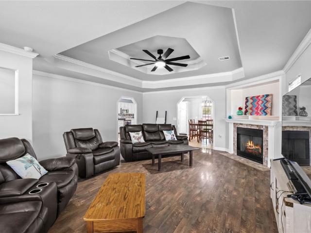 1011 W Green Acres Place