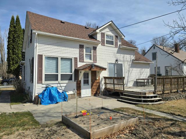 1011 10th Street