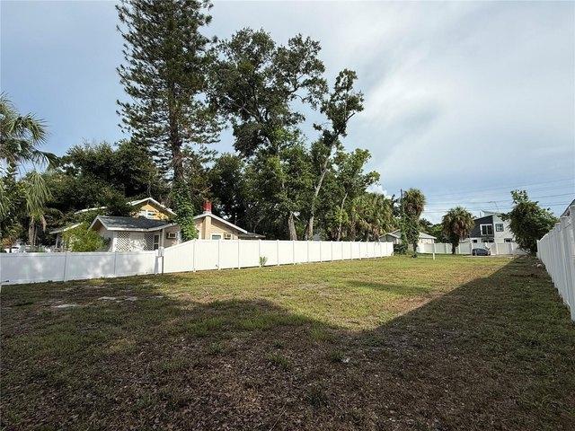 1011 12th Ave S, Saint Petersburg, FL 33705