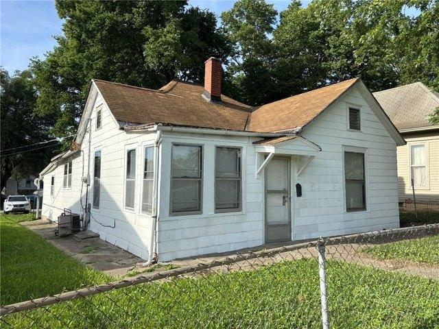 1011 5th Ave, Saint Joseph, MO 64505