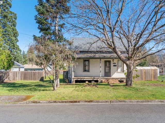 1011 5th St, Hood River, OR 97031