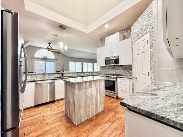 10123 Andre Dr, Irving, TX 75063