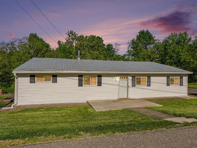 10123 Canoe Drive